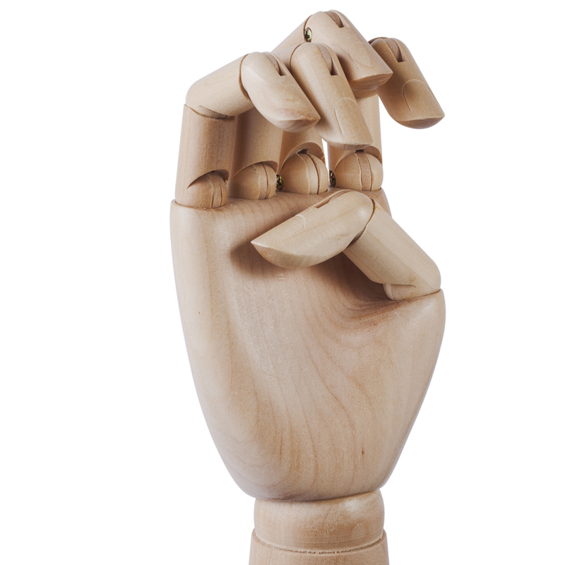Espace Panthea | Wooden Hand – Hay